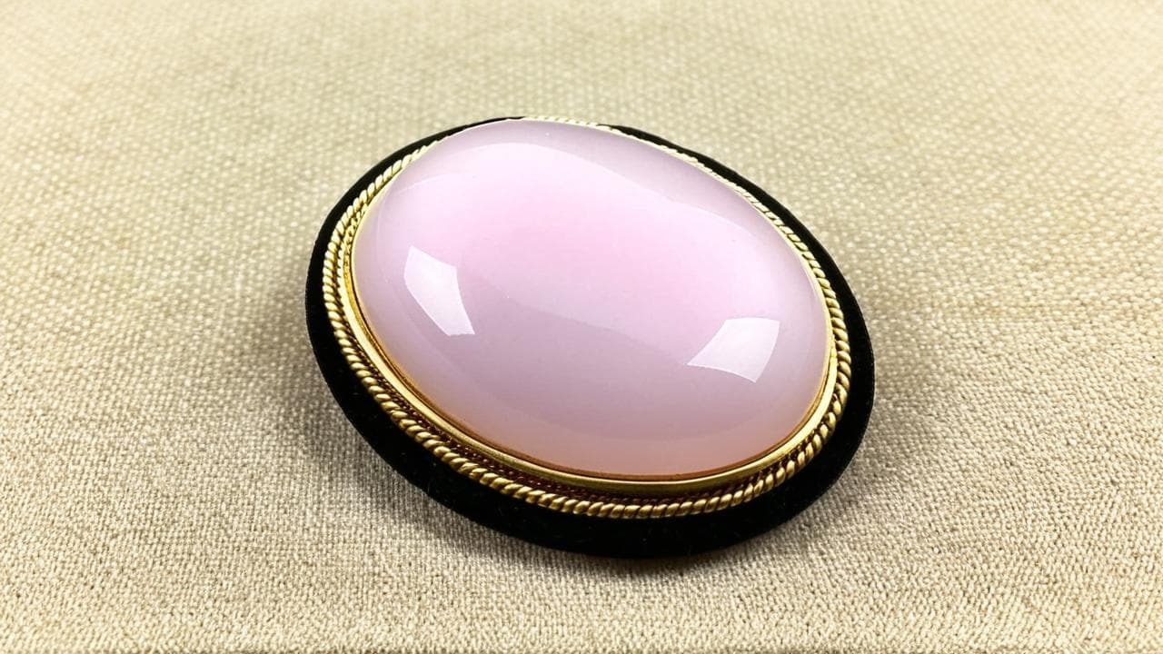 What is Rose Quartz: The Stone of Unconditional Love